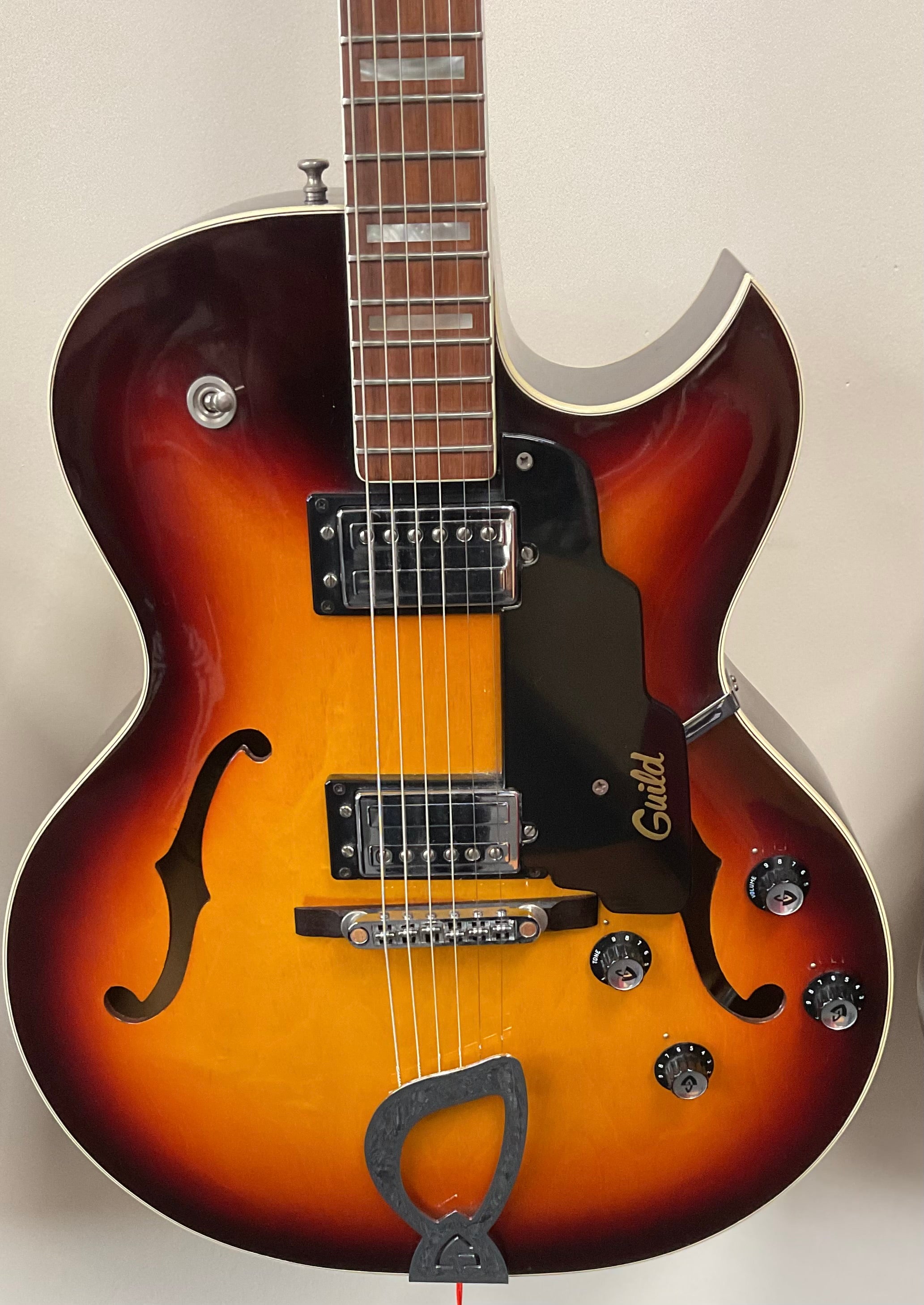 1973 Guild CE-100D Capri | JamHouse Music